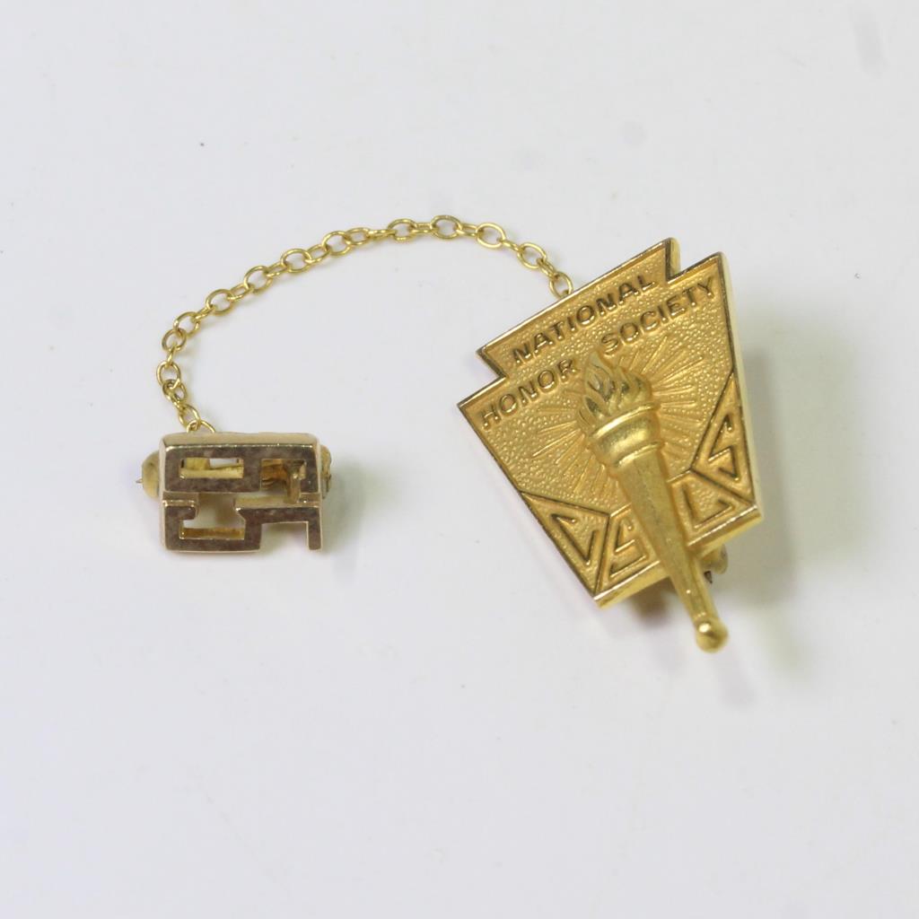 10kt Gold 2 5g Vintage National Honor Society Lapel Pin Property Room