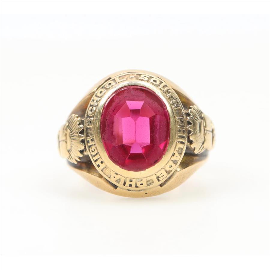 10kt Gold Ruby Class Ring | Property Room