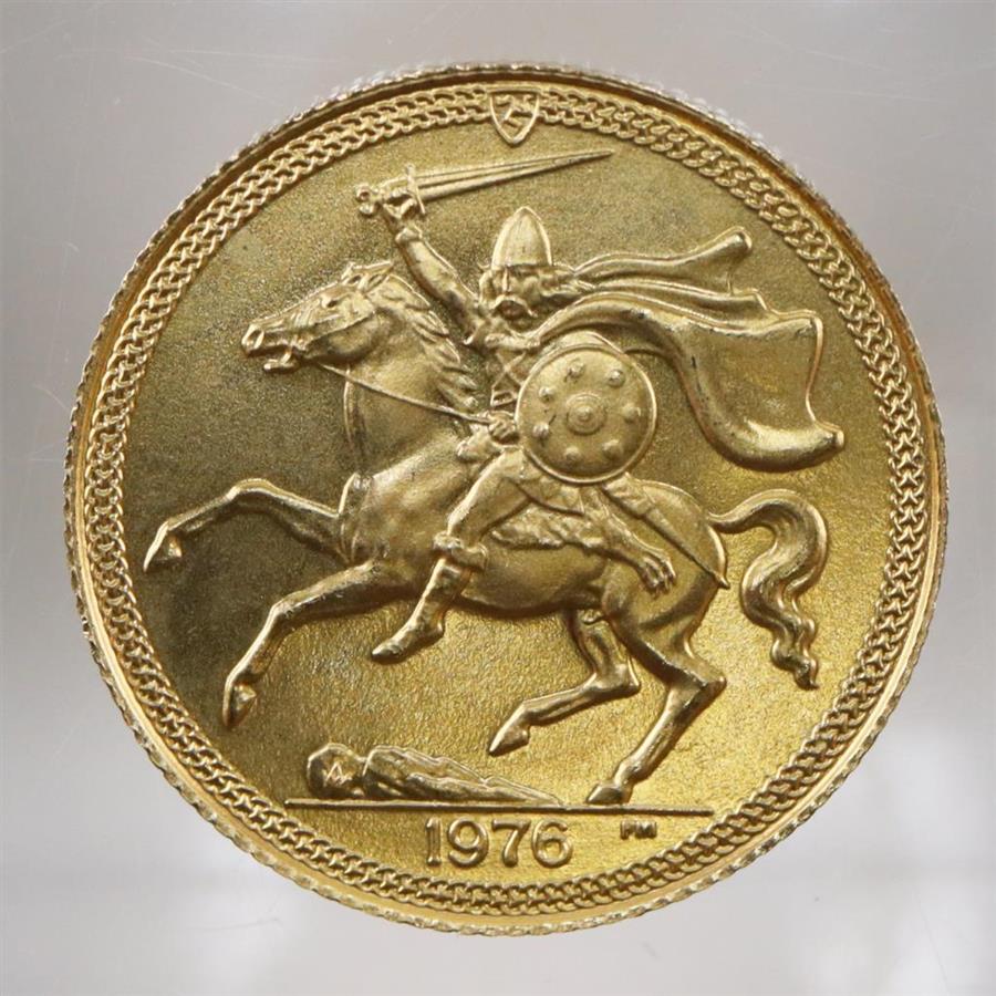 1976 Great Britain Elizabeth II Gold Sovereign | Property Room