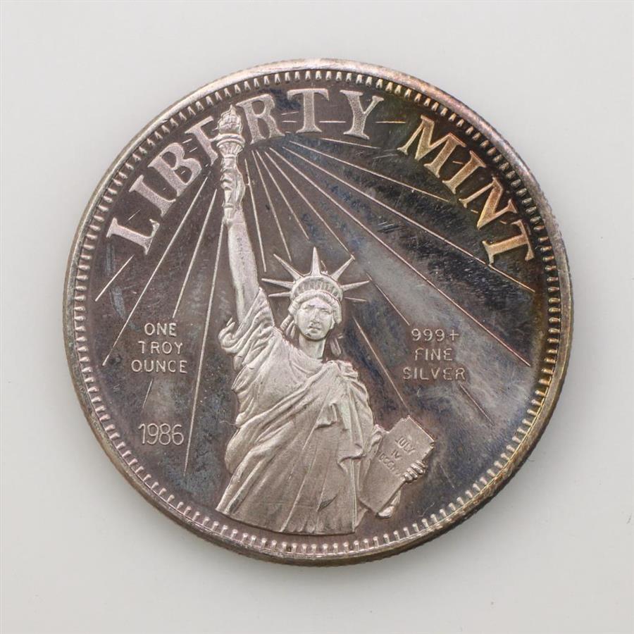 1988 Fine Silver Liberty Mint Statue Of Liberty Round | Property Room