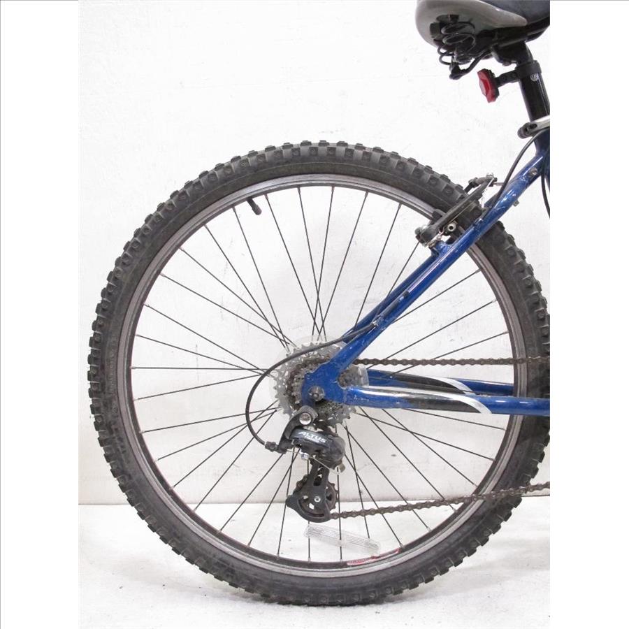 Trek 3200 Men's Mountain Bike | Property Room