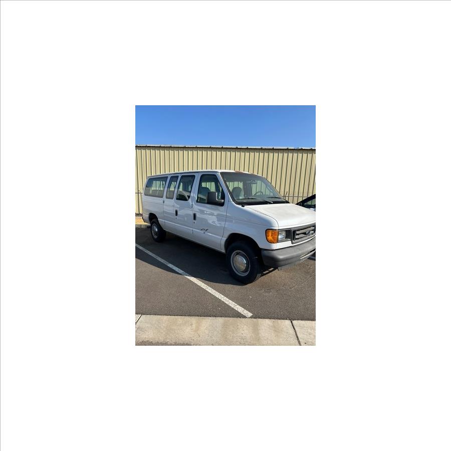 2005 Ford E-350 (Merced, CA 95348) | Property Room