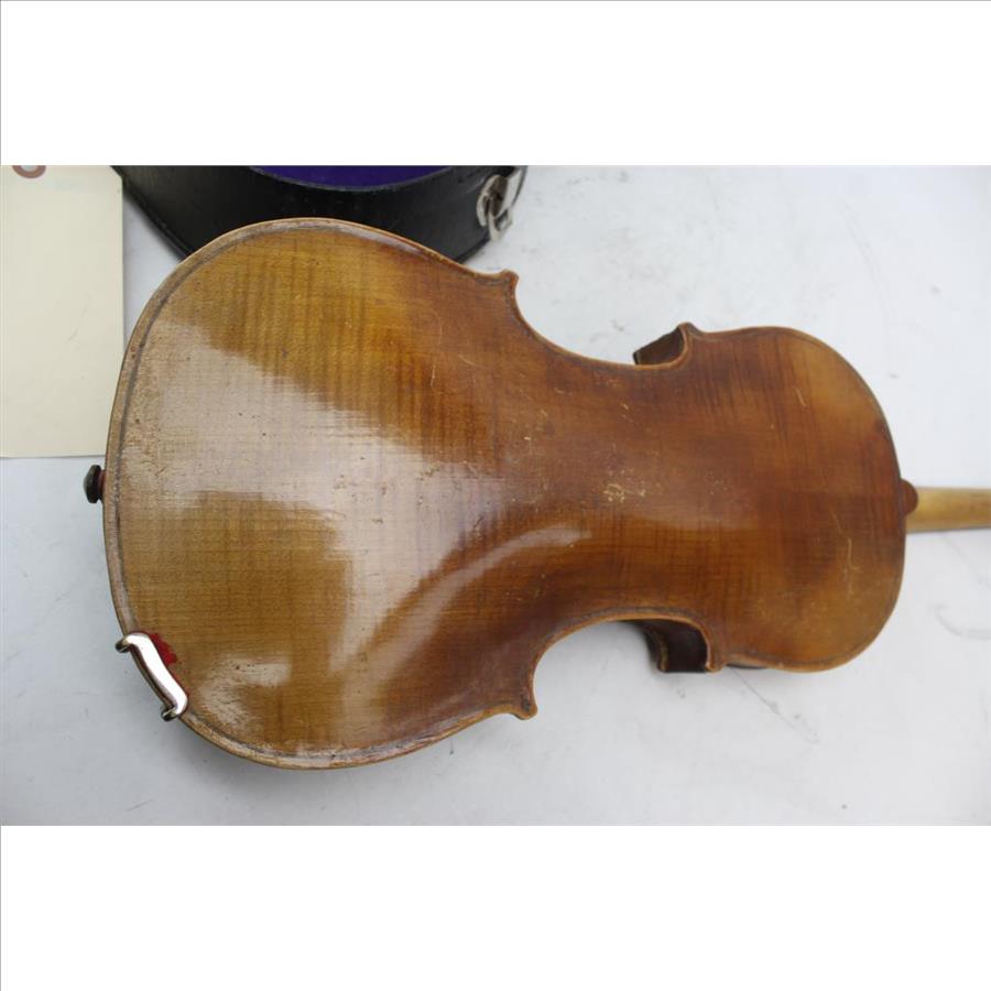 Antonius Stradivarius Cremonensis Faciebat Anno 17 Violin | Property Room