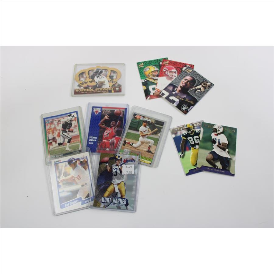 Assorted Sport Trading Cards 10+ Pieces | Property Room