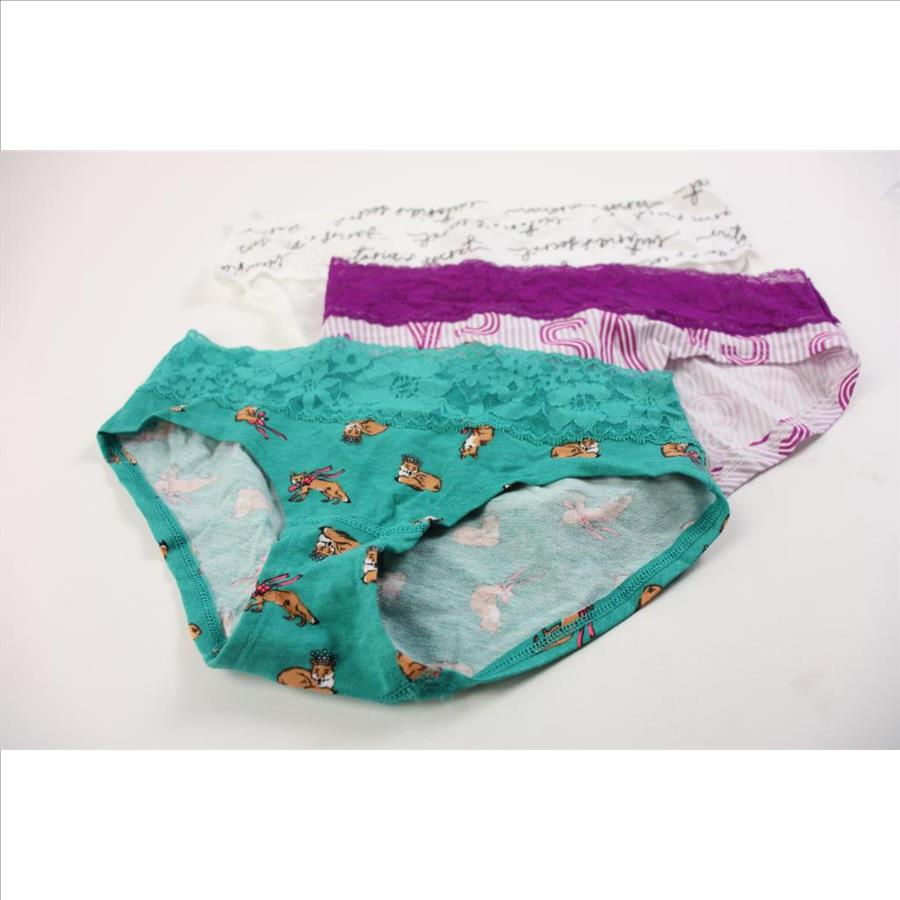 Assorted Victoria's Secret Panites, 5 Pieces | Property Room