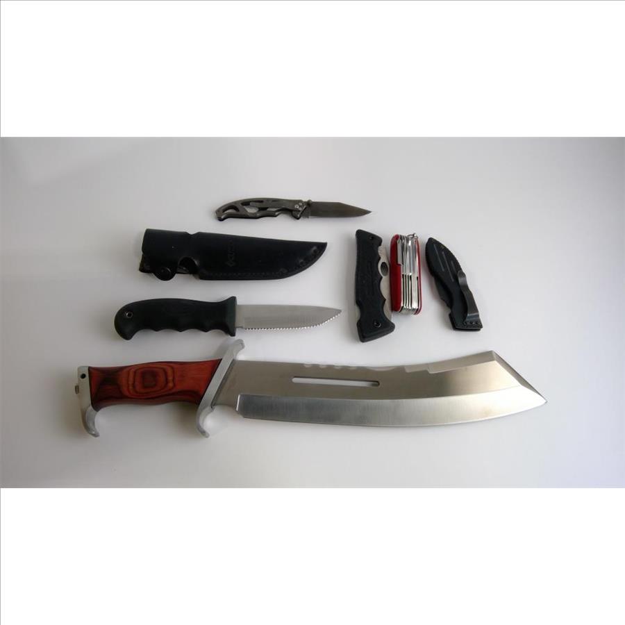 BBen And Other Knives, 6 Pieces | Property Room
