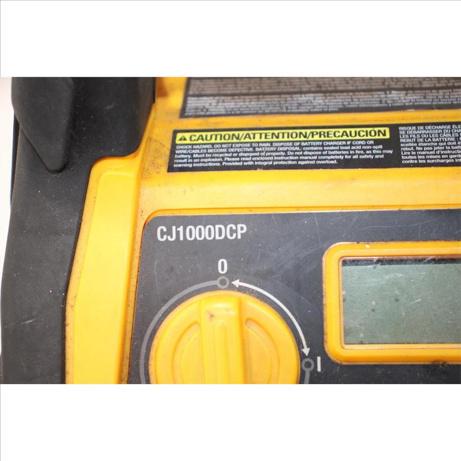 CAT 1000 Peak Amp Power Station | Property Room