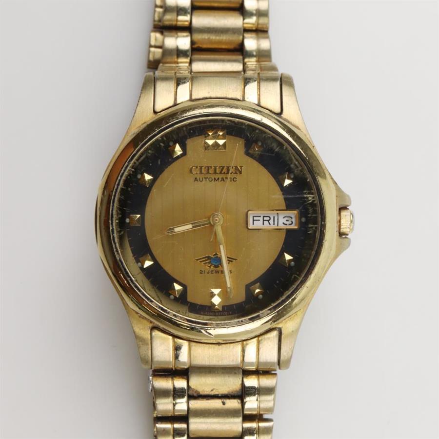 Citizen 8200 Automatic Watch | Property Room Citizen 8200 Automatic Watch | Property Room