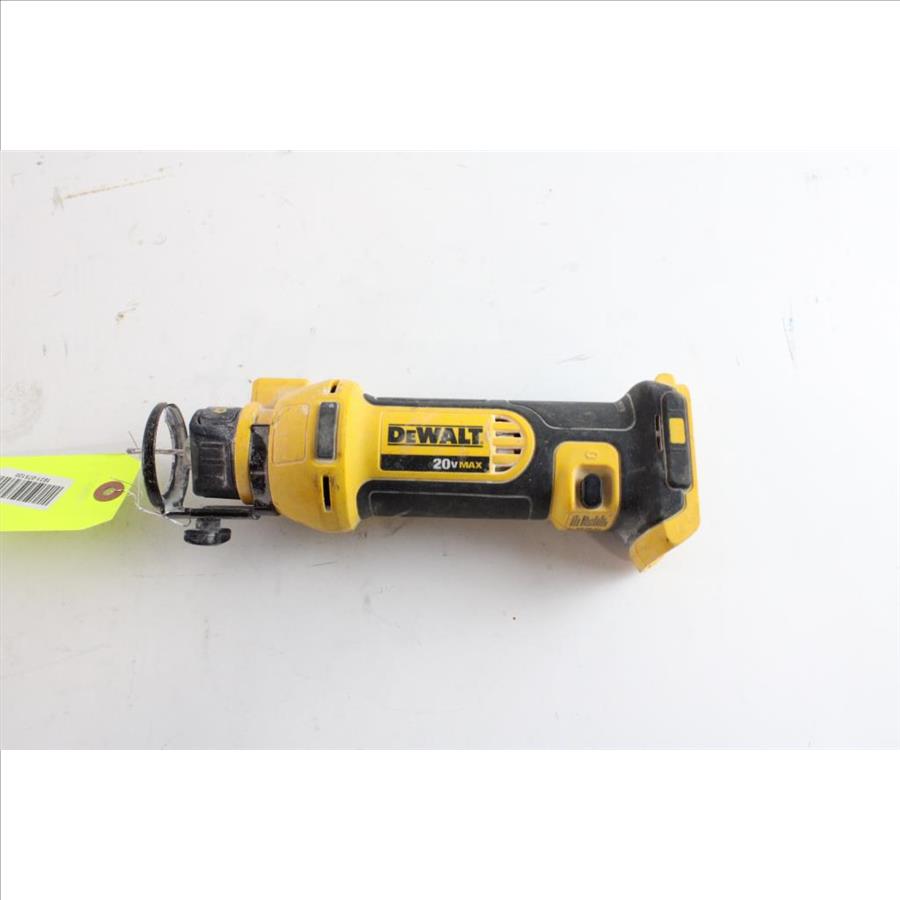 DeWalt Cordless Cut-Out Tool | Property Room