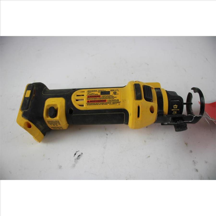 Dewalt Cordless Cut-Out Tool | Property Room