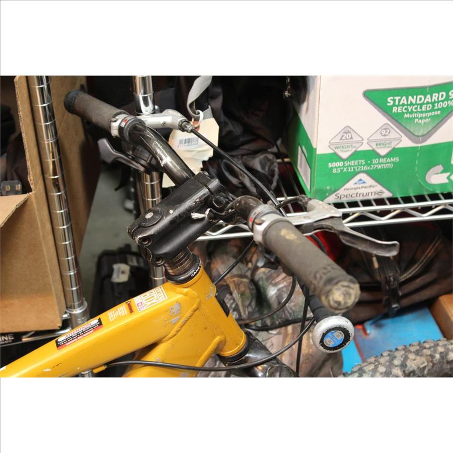 Diamond Back Strong Box 6061 Mountain Bike | Property Room