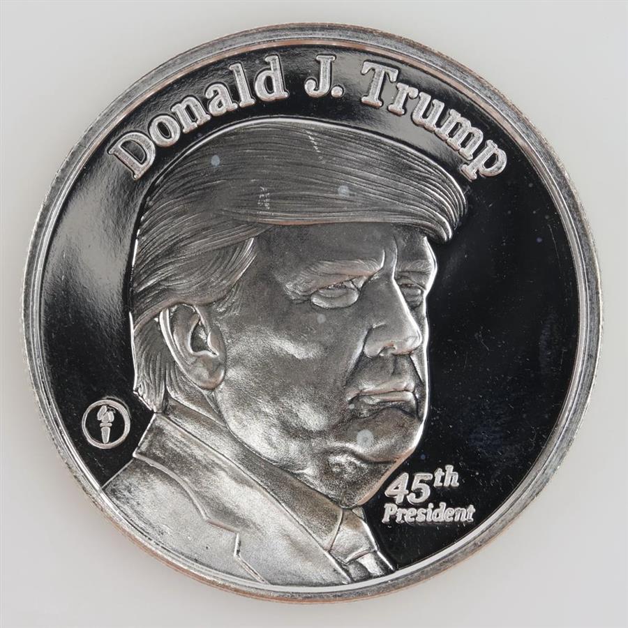 Donald J Trump 45th US President Fine Silver Round 1 Troy Oz | Property ...