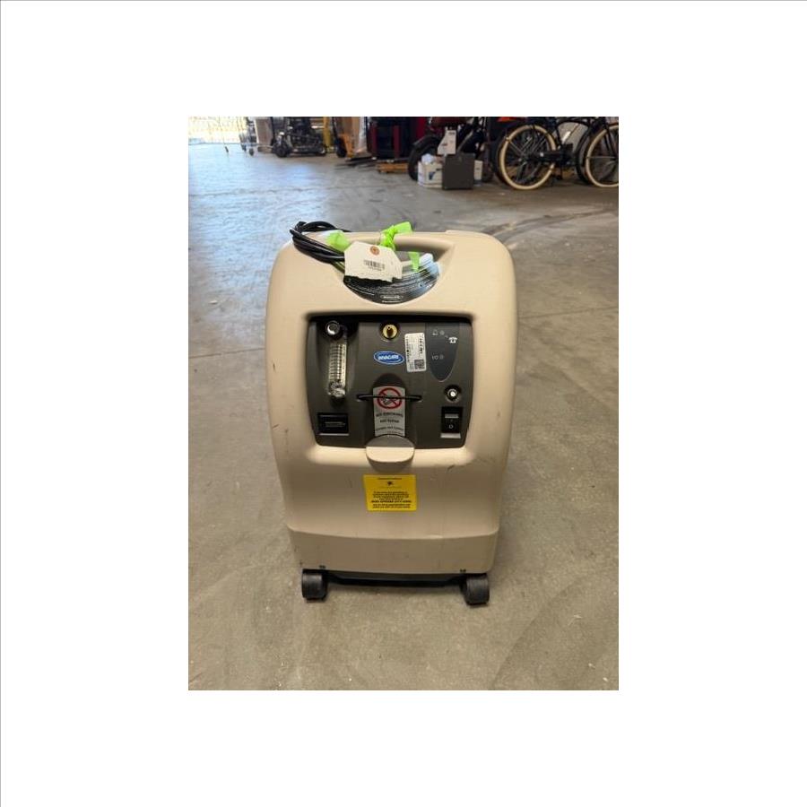 Invacare Perfecto2 Oxygen Concentrator | Property Room