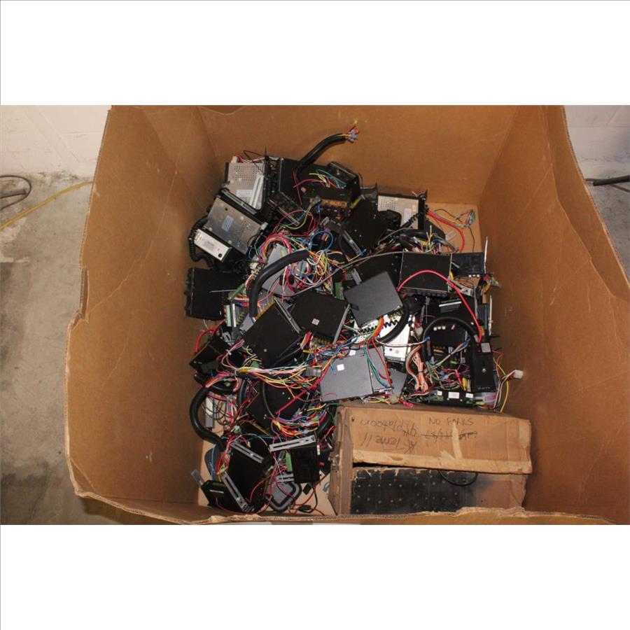 Kustom Signals Traffic Radar System And More, 25+ Pieces | Property Room