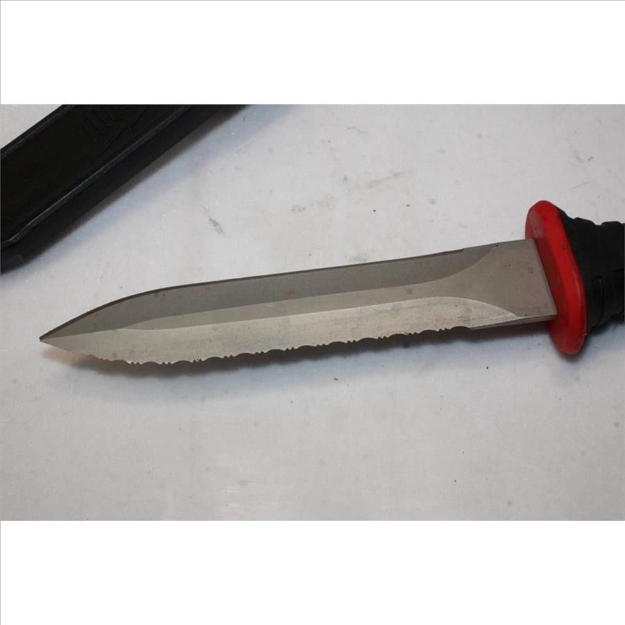 Milwaukee Duct Knife With Sheath | Property Room