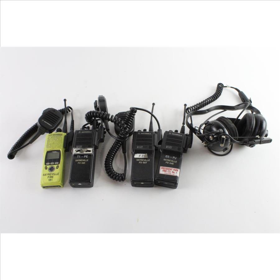 Motorola MTS 2000 And XTS 5000R Two Way Radios With Microphones, 4 ...