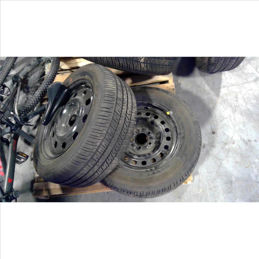 Pallet Of Steel Rims, 16" And 17", 6 Pieces | Property Room