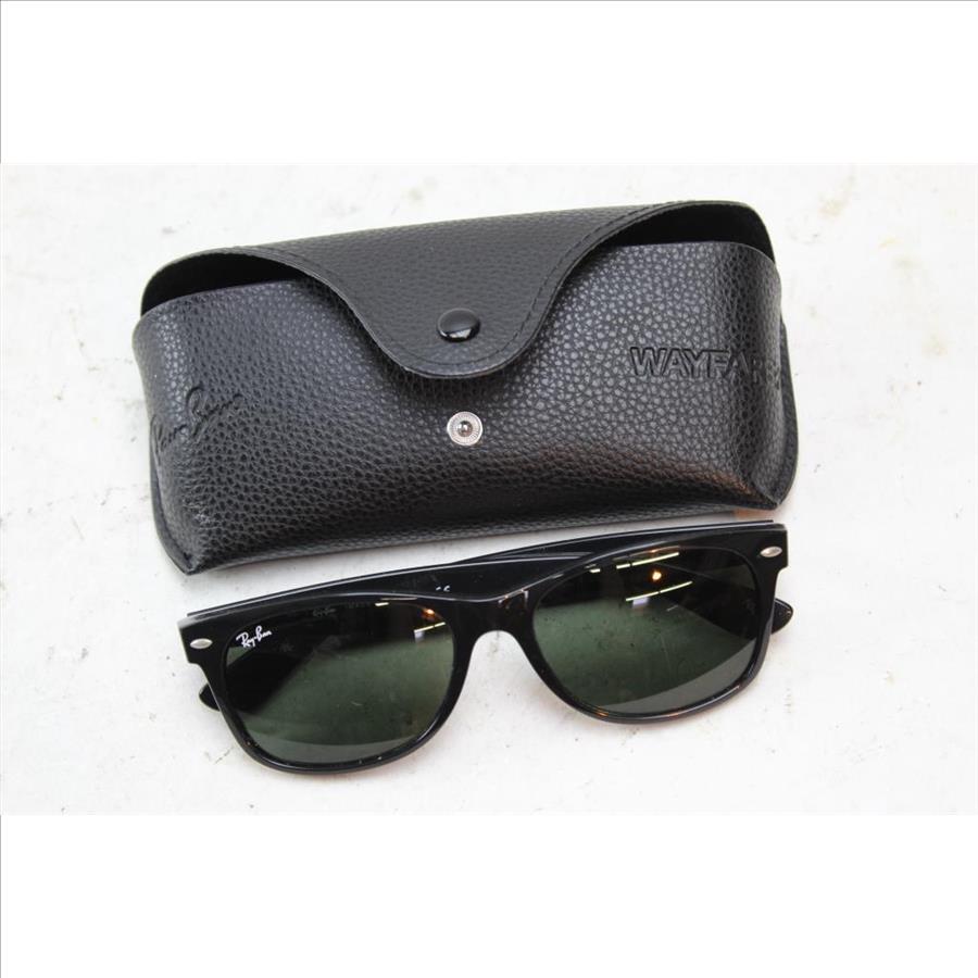 Ray Ban Mens Sunglasses | Property Room