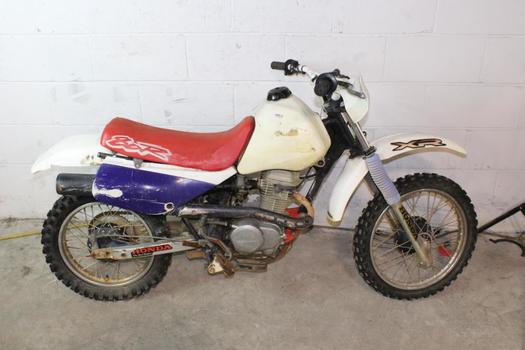 1995 Honda XR80R Dirtbike | Property Room