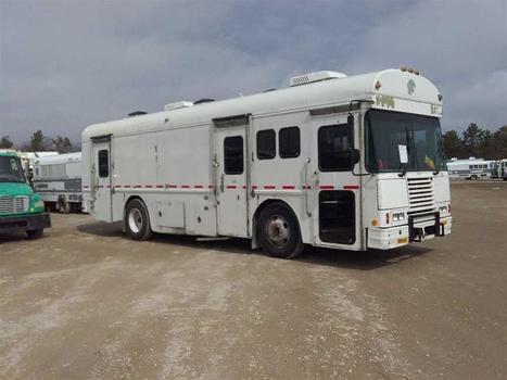 1997 Spartan School Bus (Medford, NY 11763) | Property Room