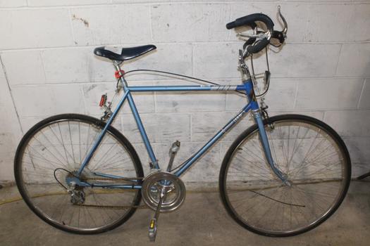 AMF Roadmaster Pro Tour Road Bike | Property Room