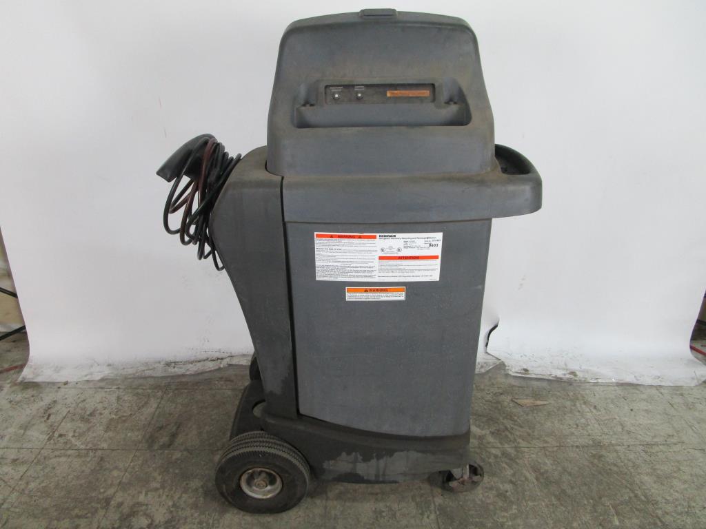 Cool-Tech 700 Robinair Air Conditioner Re-Charge Machine | Property Room