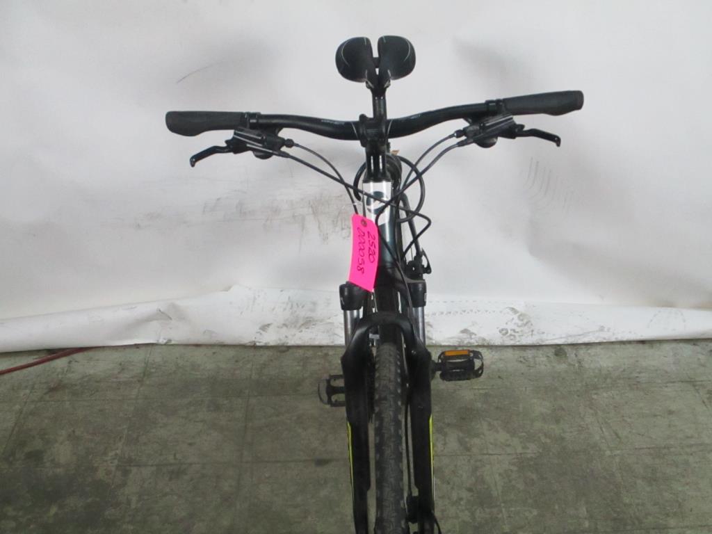 Giant Mountain Bike | Property Room