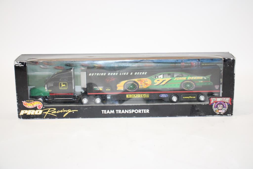 Hot Wheels Team Transporter Truck | Property Room