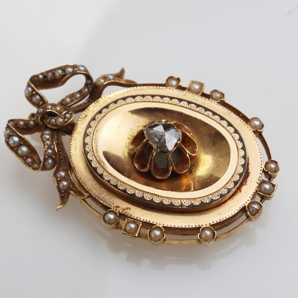 0.35ct TW Diamond 14kt GP Seed Pearl Heirloom Locket -Evaluated By Our ...