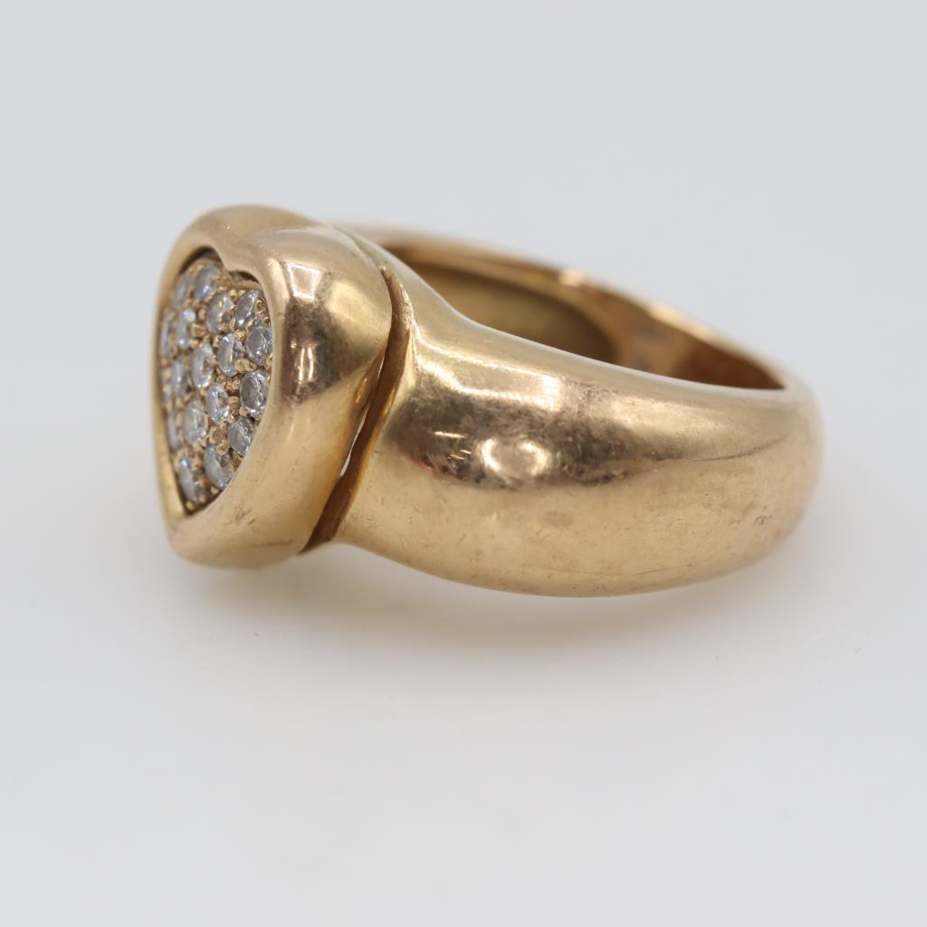 0.36ct TW 18kt Gold Diamond Heart Signet Ring | Property Room