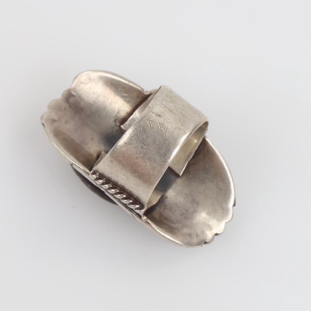 0.916 Silver Resin And Tooth Ring | Property Room
