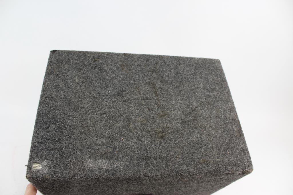 10" Alpine Type R 10 Subwoofer In Speaker Box | Property Room