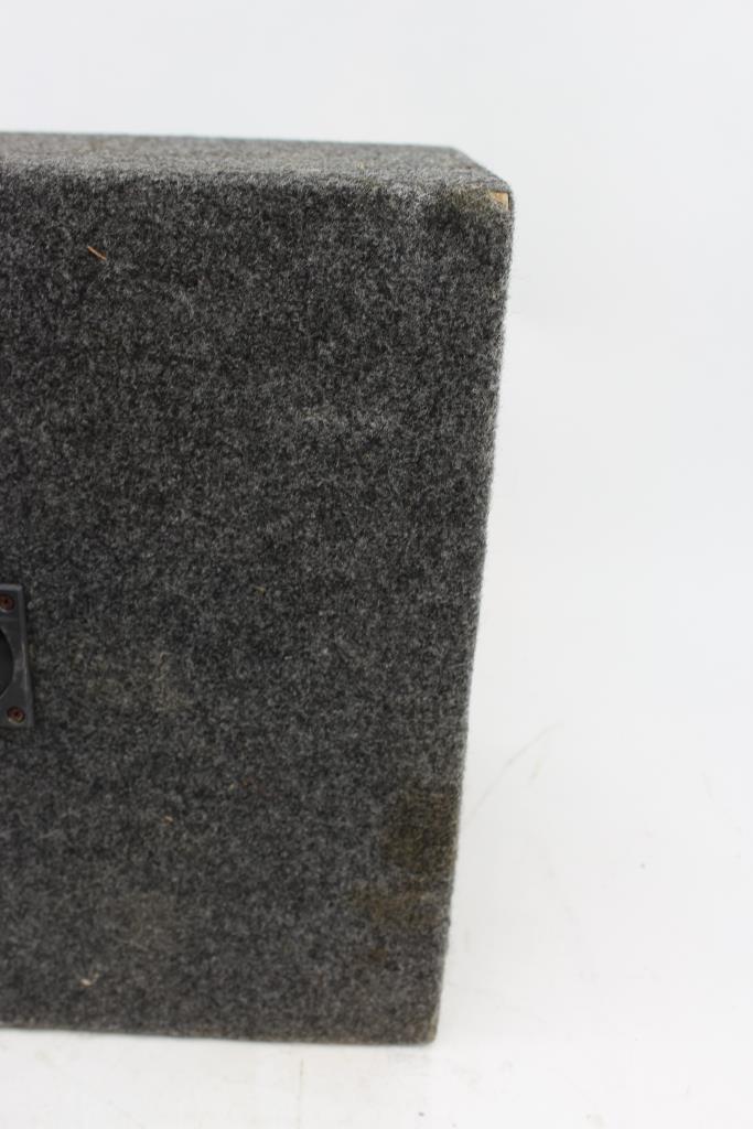 10" Alpine Type R 10 Subwoofer In Speaker Box | Property Room