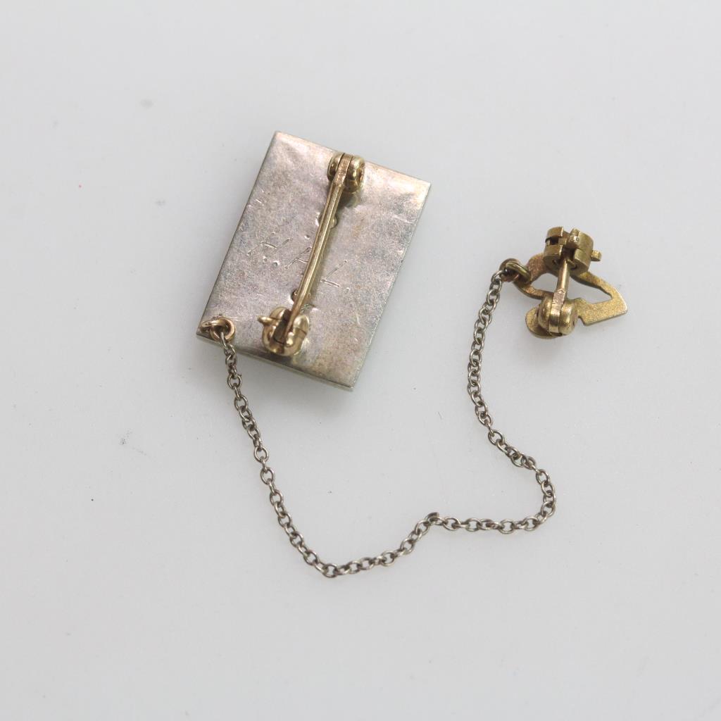 10k Gold 3.26g Pin | Property Room