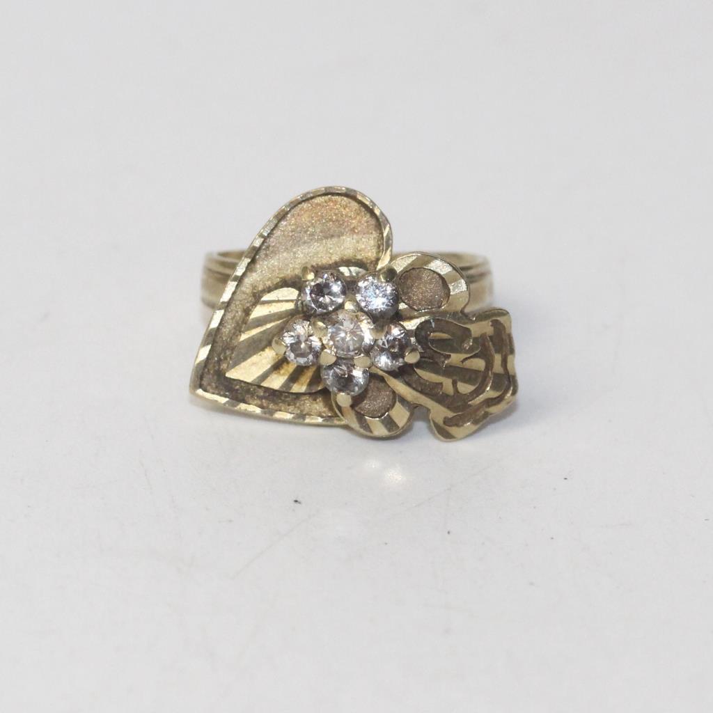 10k Gold 3.30g Mickey Mouse Ring With Clear Stones | Property Room