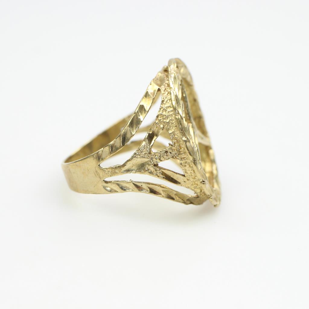10k Gold Mercedes Benz Logo Ring | Property Room