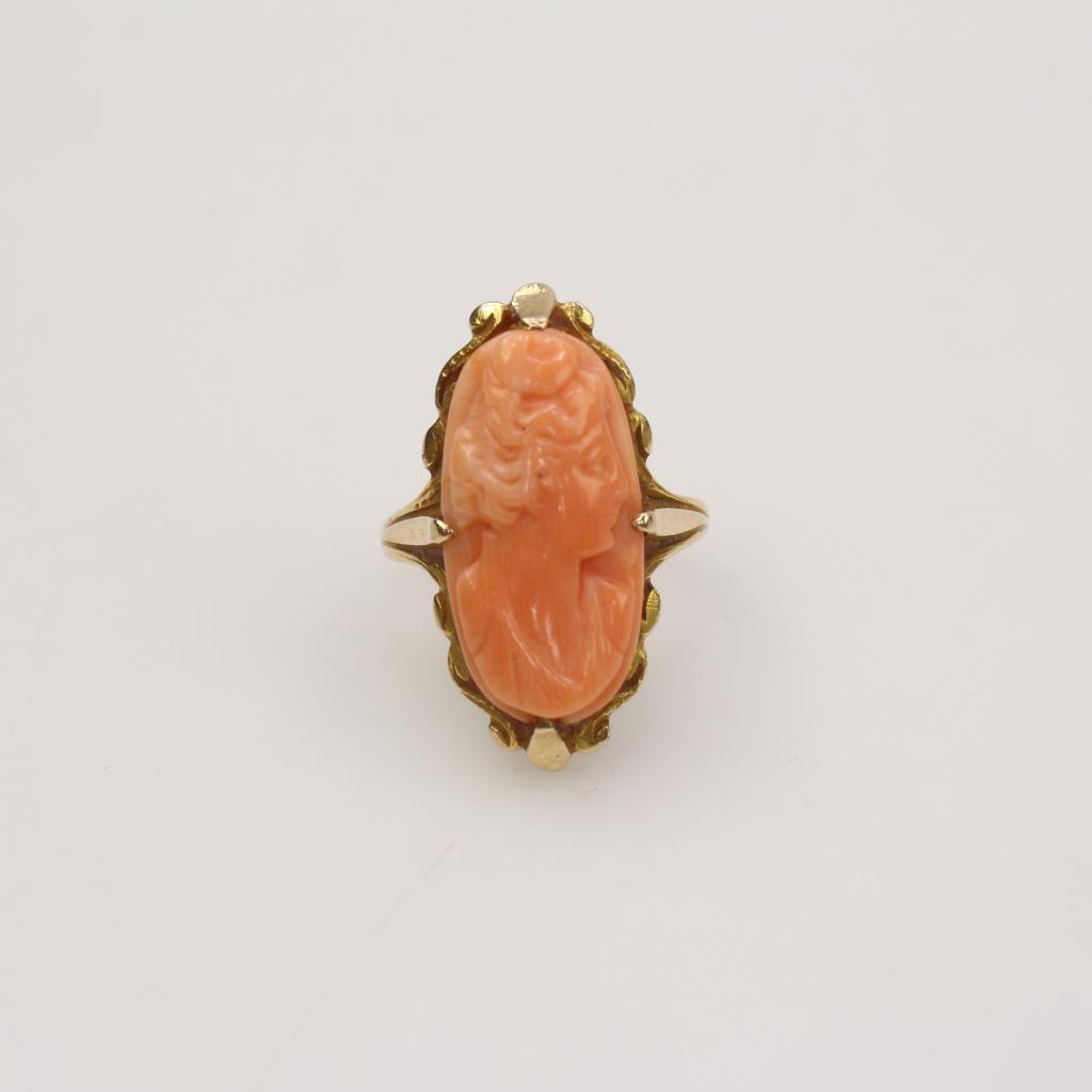 10k Gold Peach Stone Ring | Property Room