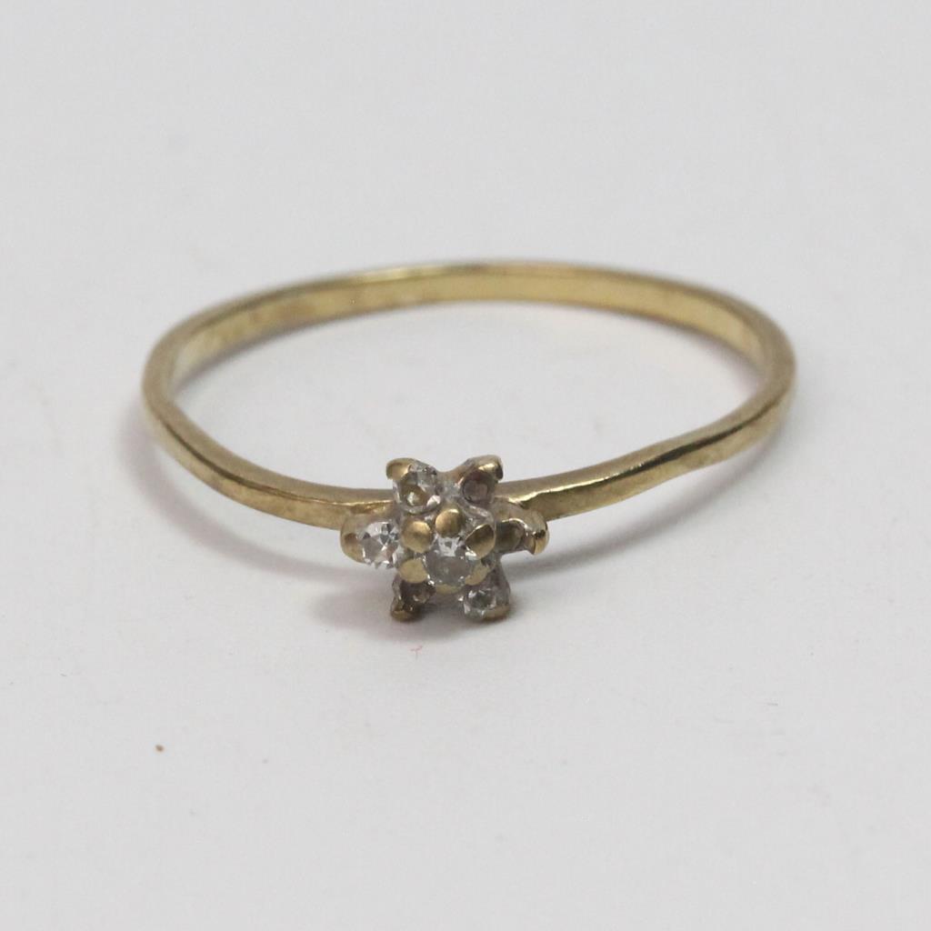 10kt Gold .8g Ring With Diamonds | Property Room