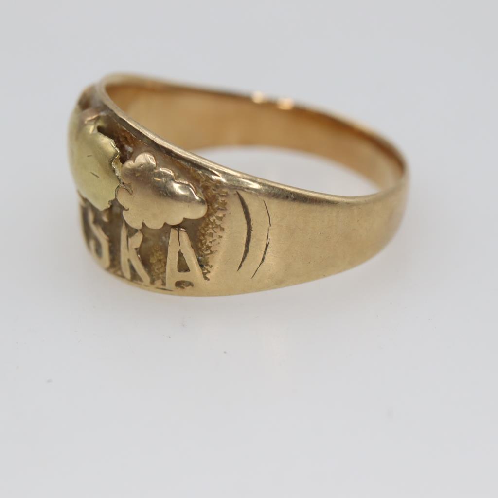 10kt Gold Alaska Ring | Property Room