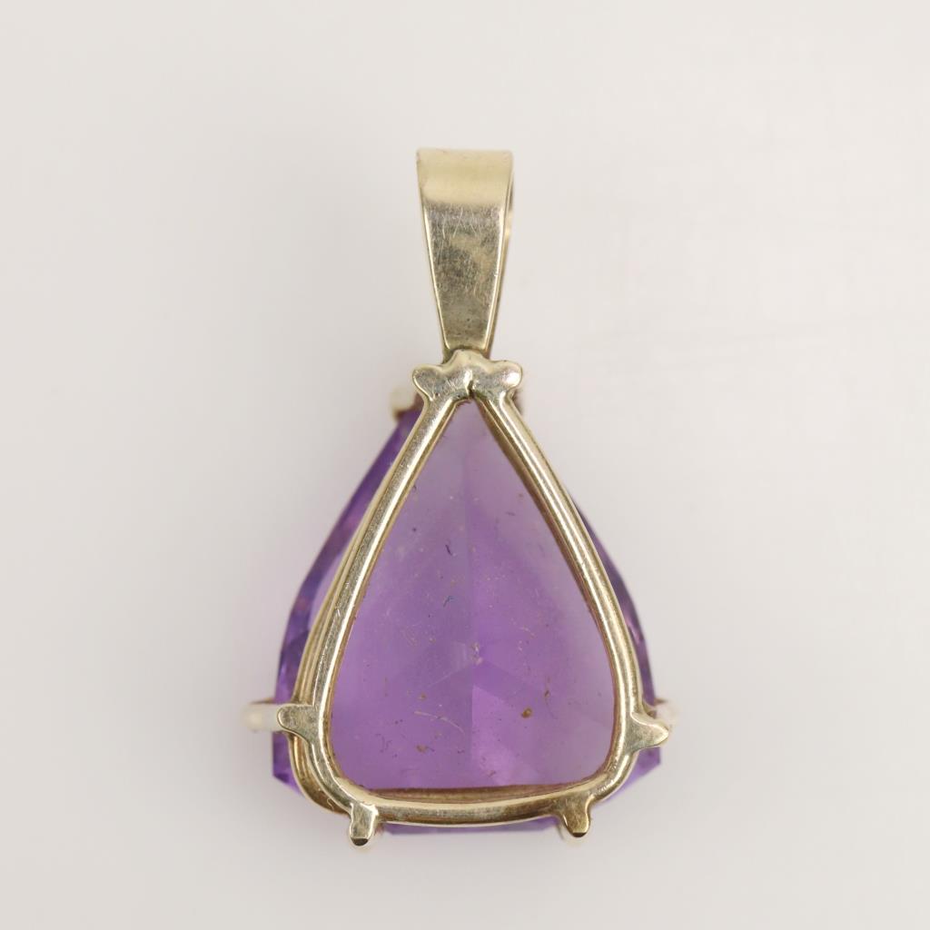 10kt Gold Amethyst Pendant | Property Room