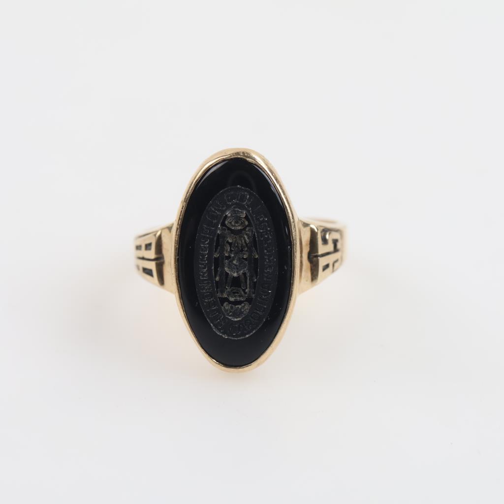 10kt Gold Black Engraved Stone Ring | Property Room