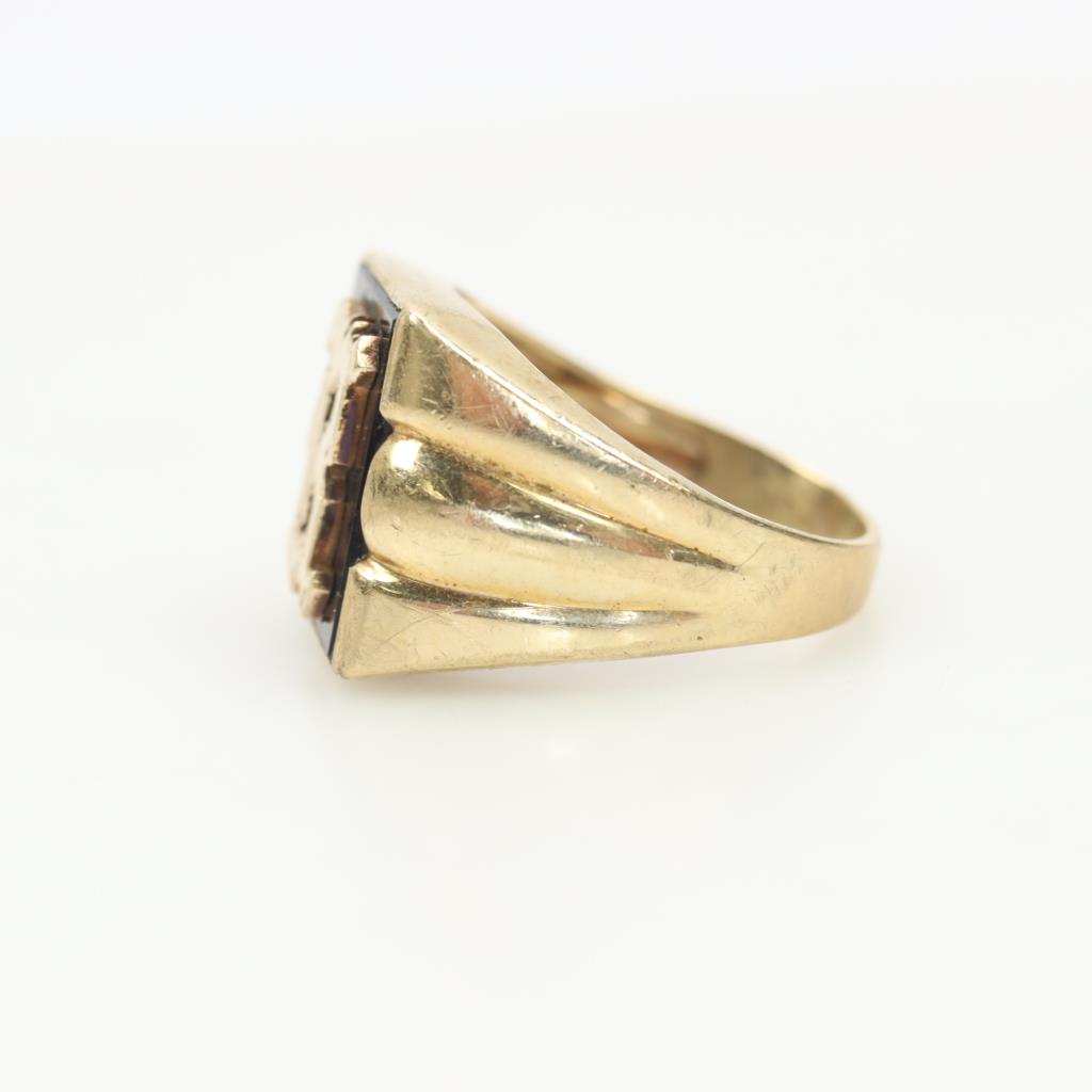 10kt Gold Black Onyx Signet Ring | Property Room