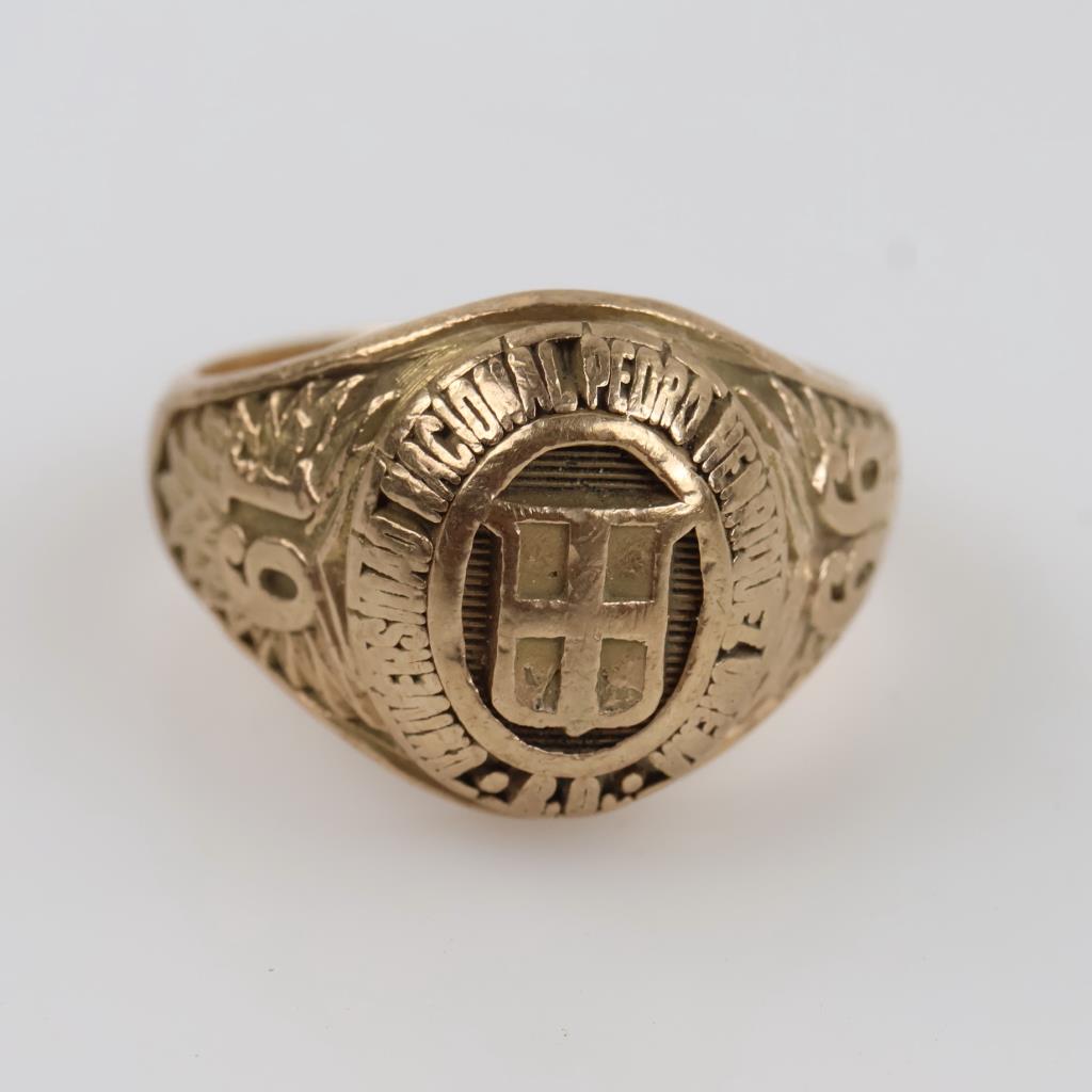 10kt Gold Class Ring | Property Room