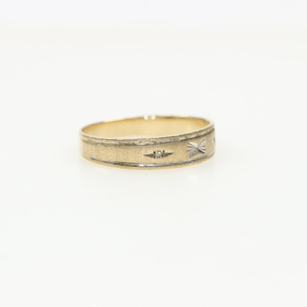 10kt Gold Clear Stone Accent Ring Band | Property Room