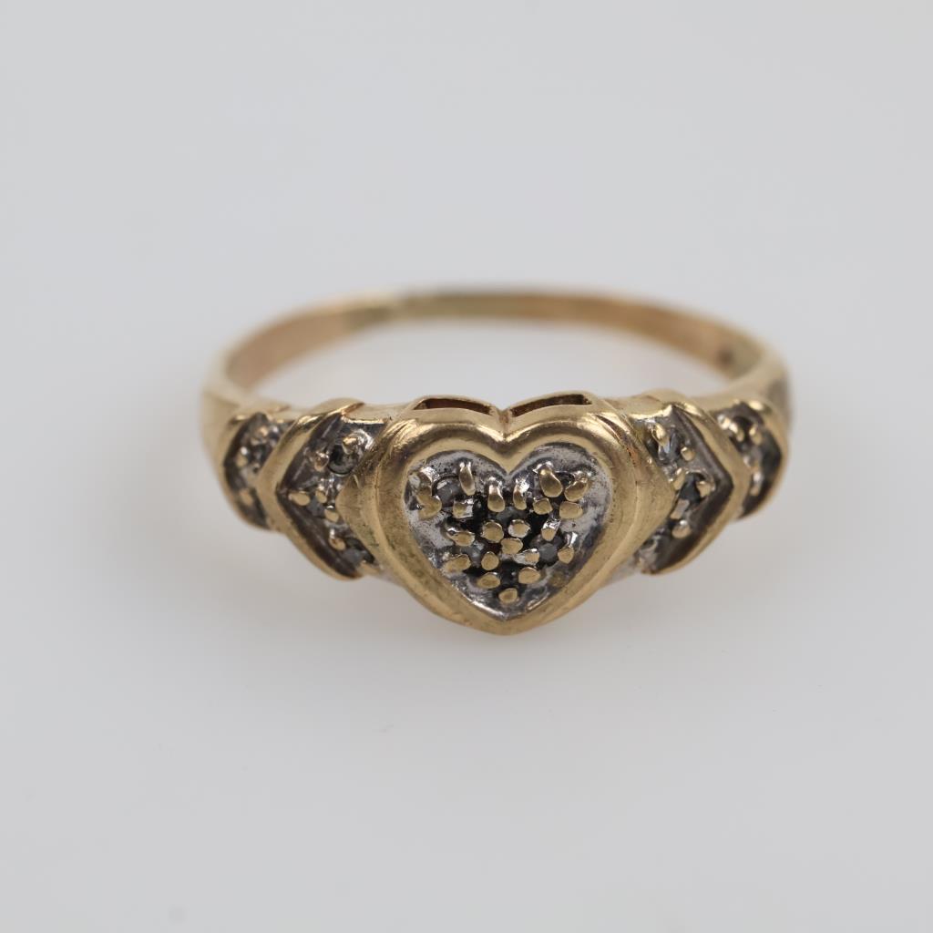 10kt Gold Clear Stone Heart Ring | Property Room