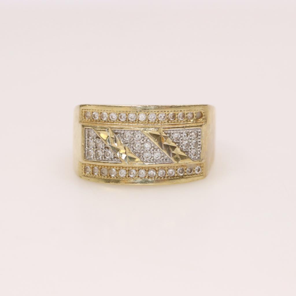 10kt Gold Clear Stone Ring | Property Room