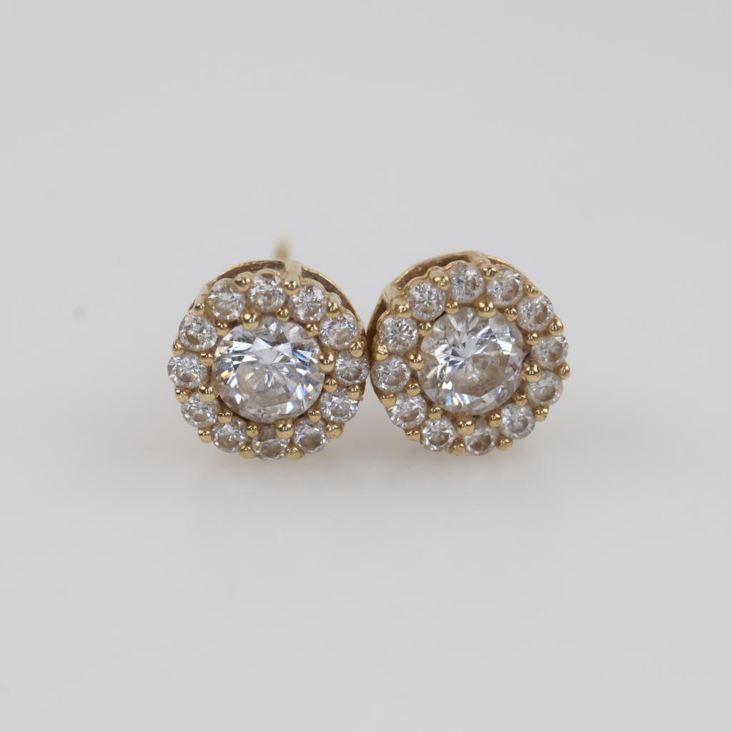 10kt Gold Clear Stone Stud Earrings | Property Room