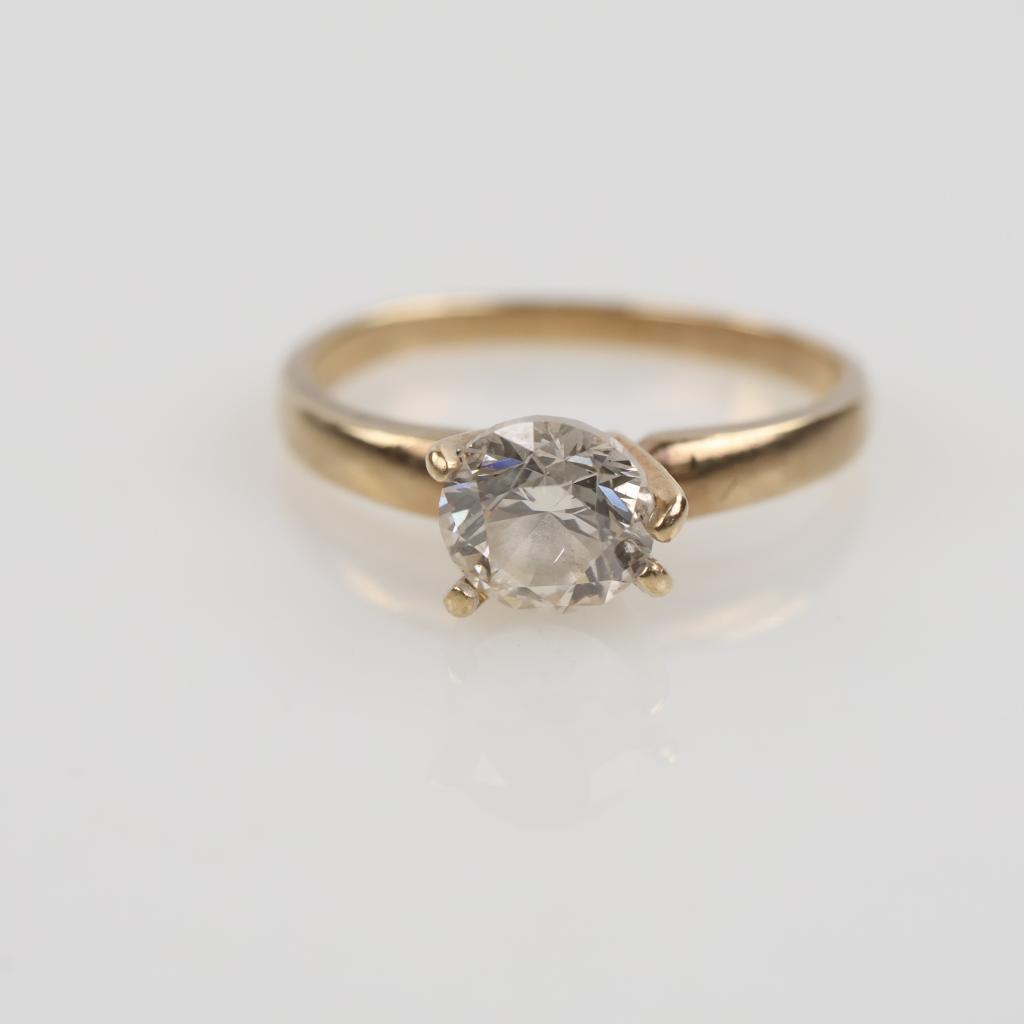 10kt Gold Diamond Ring | Property Room
