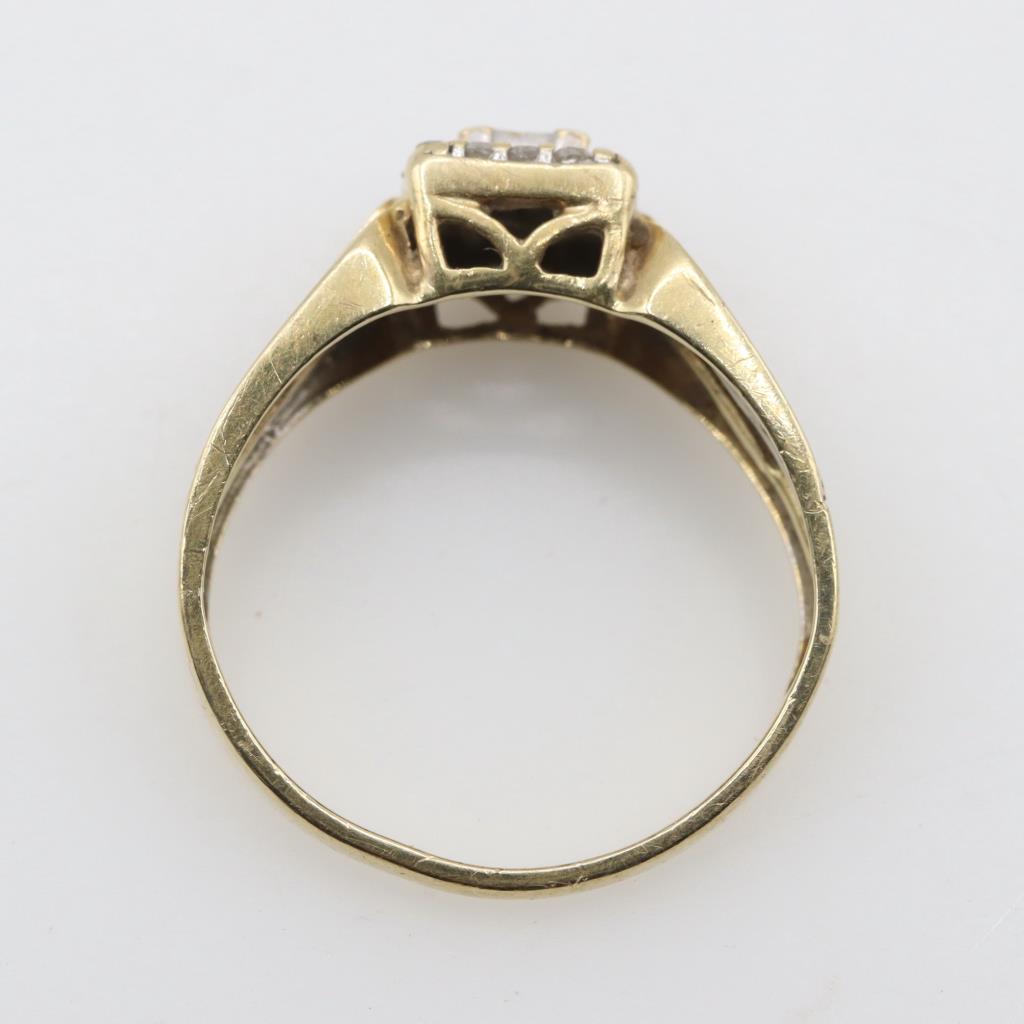 10kt Gold Diamond Ring | Property Room