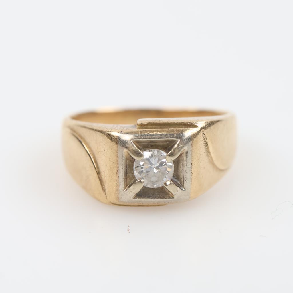 10kt Gold Diamond Signet Ring | Property Room
